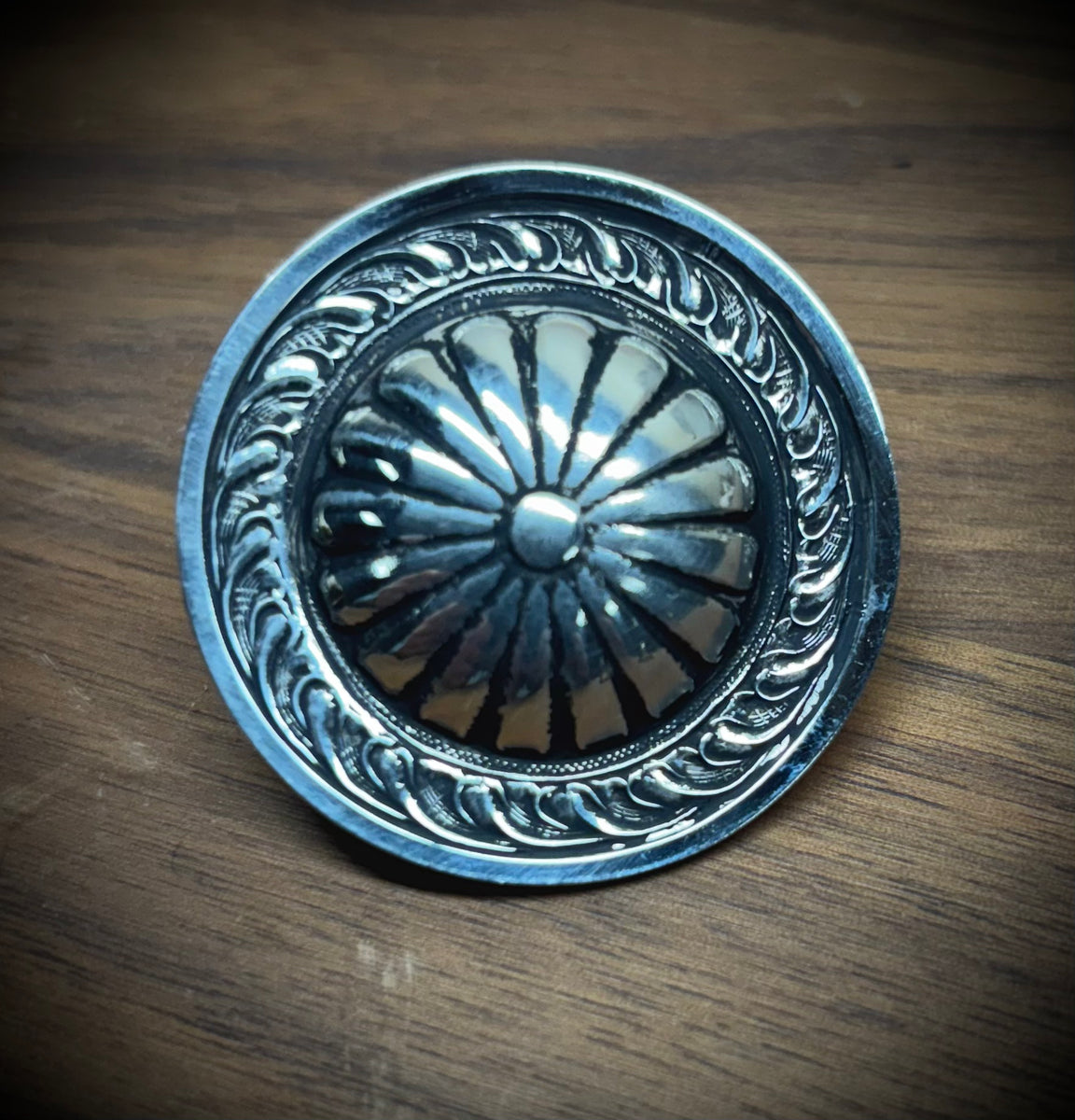 1 1/2" FLUTED CONCHOS-BRIDLE LOOP BACKS – Brooks Bits and Silver